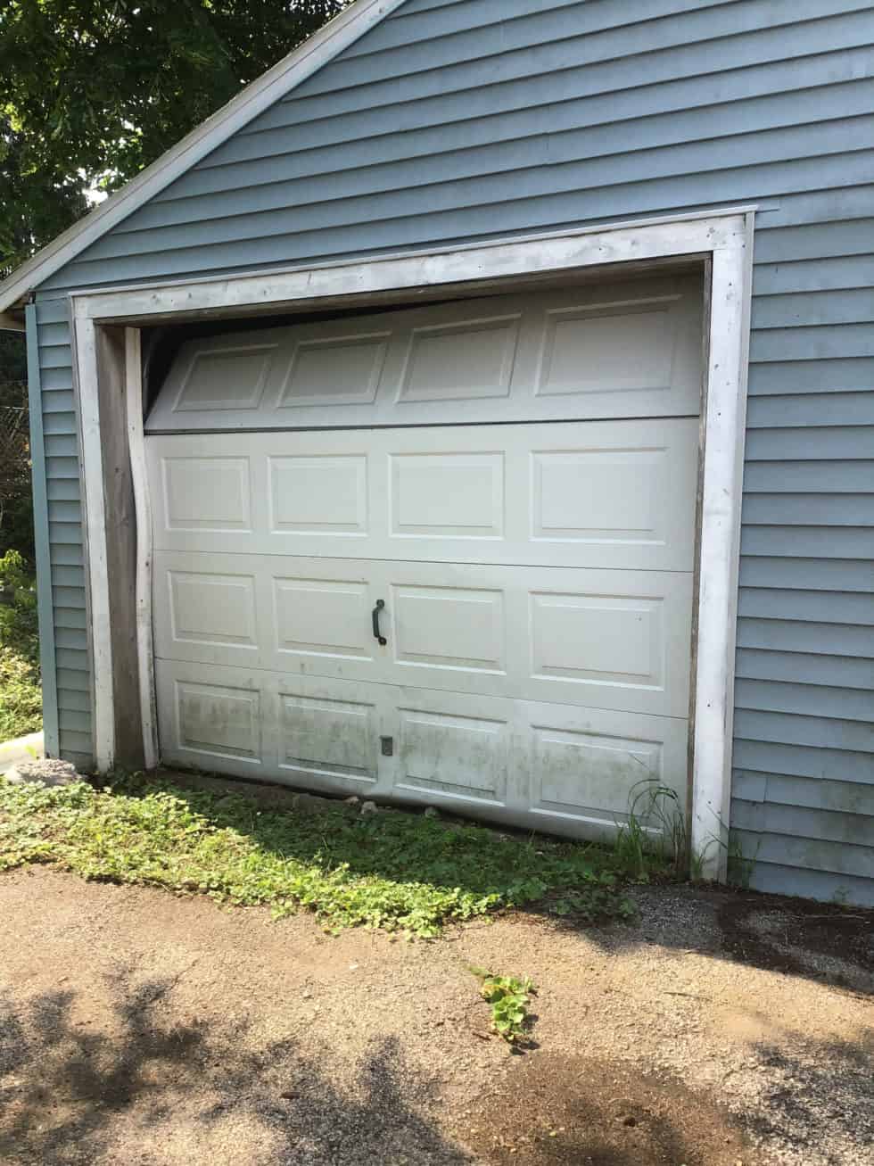What to Do if Your Garage Door Is Not Level When Closed